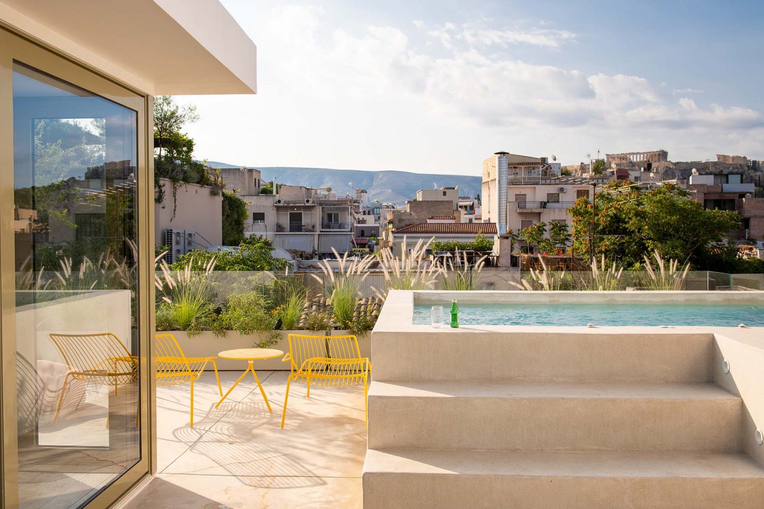 Rooftop Lounge & Jacuzzi | Alkima Athens